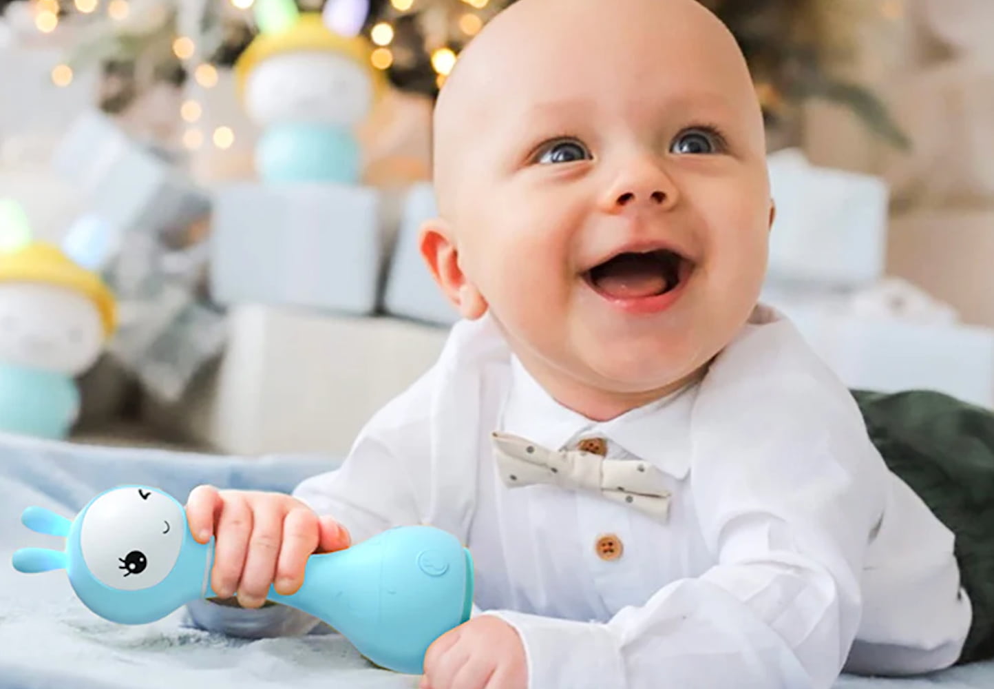 When Do Babies Grab Toys? Understand Key Milestones – alilo